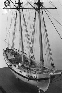 CHALEUR by Harold Hahn | Ships of Scale