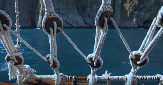 rigging of deadeyes at the shrouds of the lower and upper masts | Ships ...