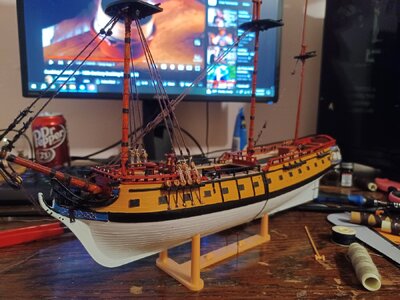 Lindberg 1/130 Jolly Roger/La Flore Plastic Kit Log | Ships of Scale