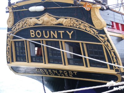HMS Bounty photographs for reference | Ships of Scale