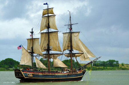 HMS Bounty photographs for reference | Ships of Scale